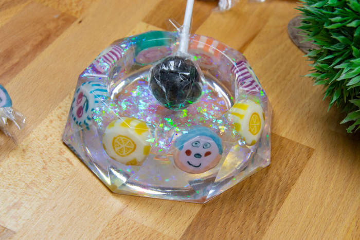 Candy-Schale, lustige Candy’s mit Perlmutt-Flocken - Harzelein